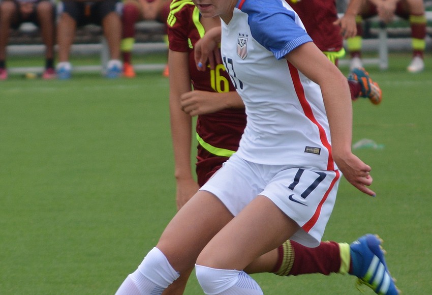 Your Observer | Photo - Kate Weisner of the U.S. team maneuvers down ...