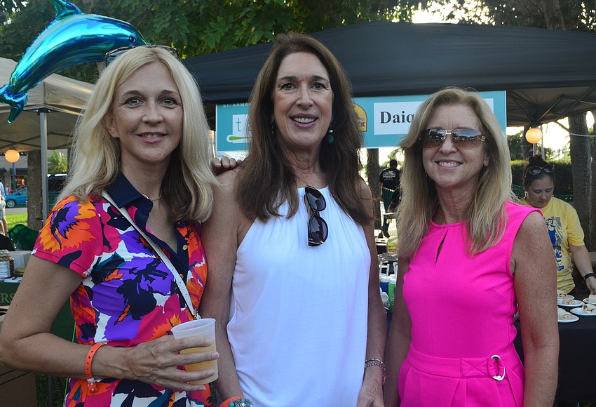 Your Observer | Photo - Kelly Kearns, Lisa Driscoll and Amy Warren