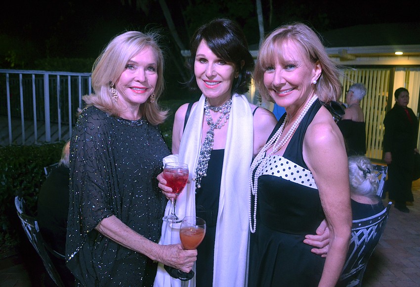 Your Observer | Photo - Margaret Wise, Pamela Hughes and Deborah Beacham