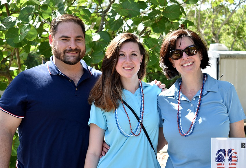 Your Observer | Photo - Hal, Devon and Gayle Logan