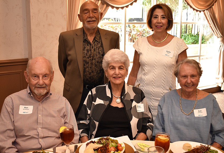 Your Observer | Photo - Ross Grossman, Godofredo Herzog, Nancy ...