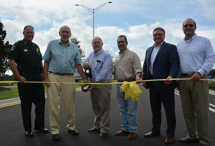 Your Observer | Photo - Sheriff Tom Knight, former SMR CEO John Clark ...