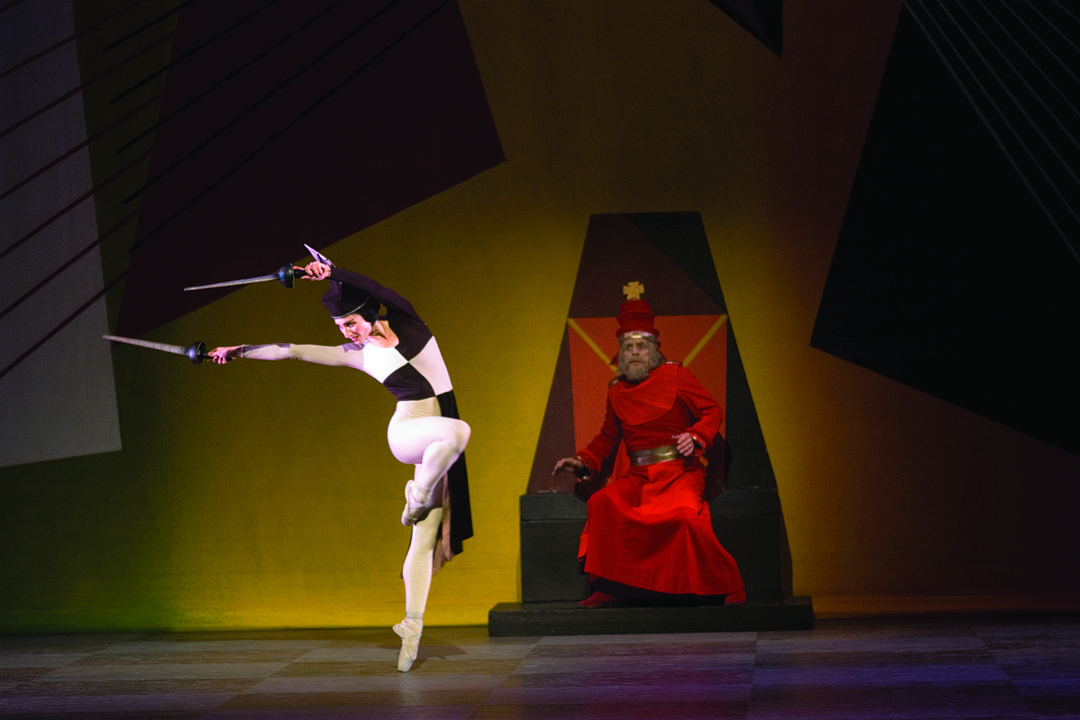 All Hail the Queen: Sarasota Ballet stages 'Checkmate' | Your Observer