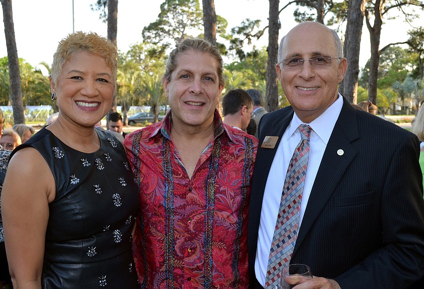 Your Observer | Photo - Rosenda and Tom Calloway with Bob Carter