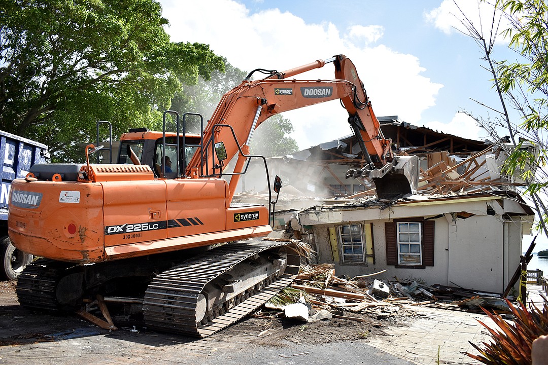 Demolition on Pattigeorge's begins | Your Observer