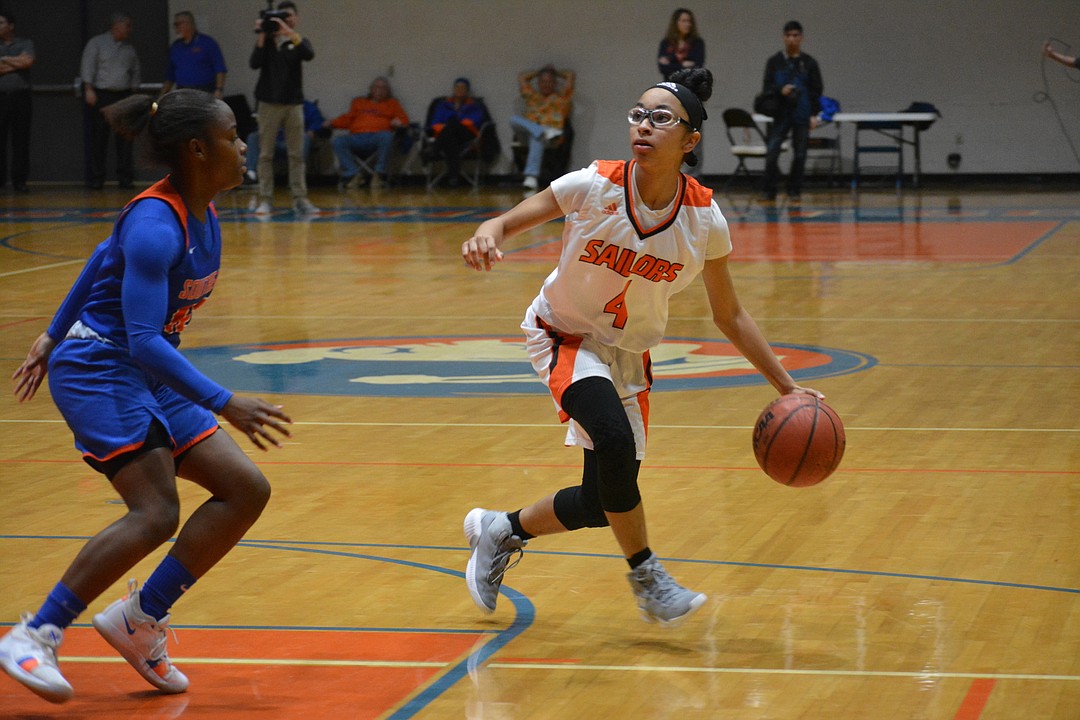 Transfer guard helps Sailors basketball enjoy waves of success | Your ...