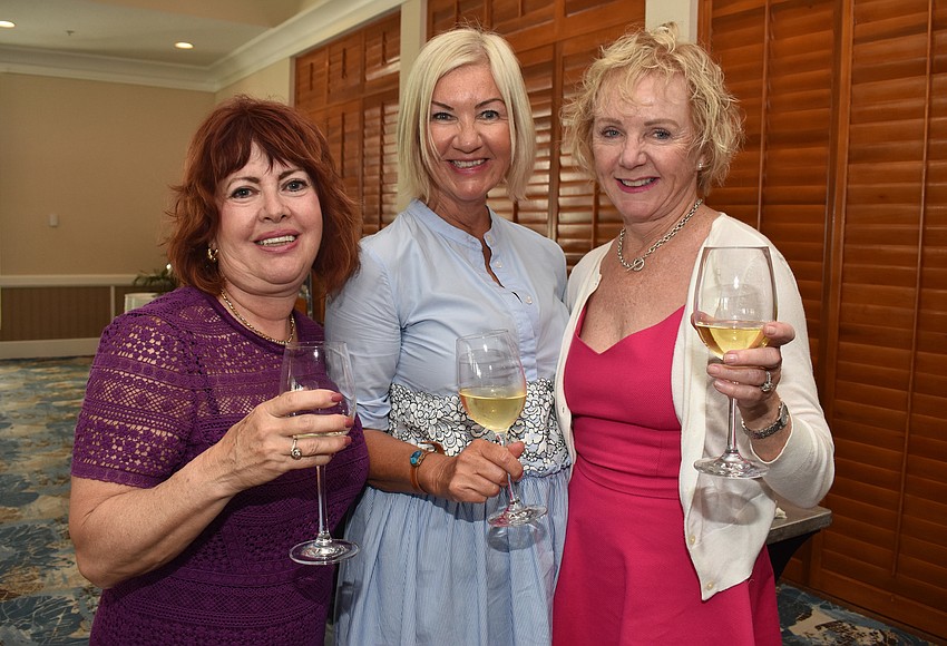 Your Observer | Photo - Kathy Johnson, Amanda Cameron and Janice Gale