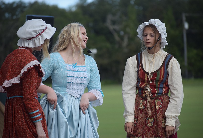 Your Observer | Photo - Hilda (Annabelle Pietryka), Katrina Van Tassel ...