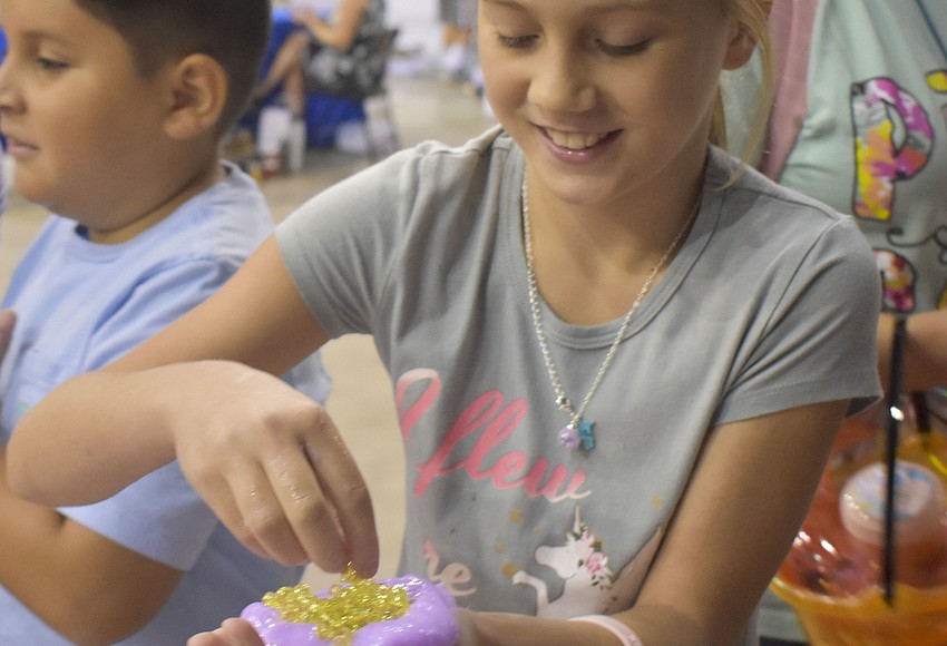 Your Observer | Photo - Kylie Reed, 11, makes her own slime during one ...