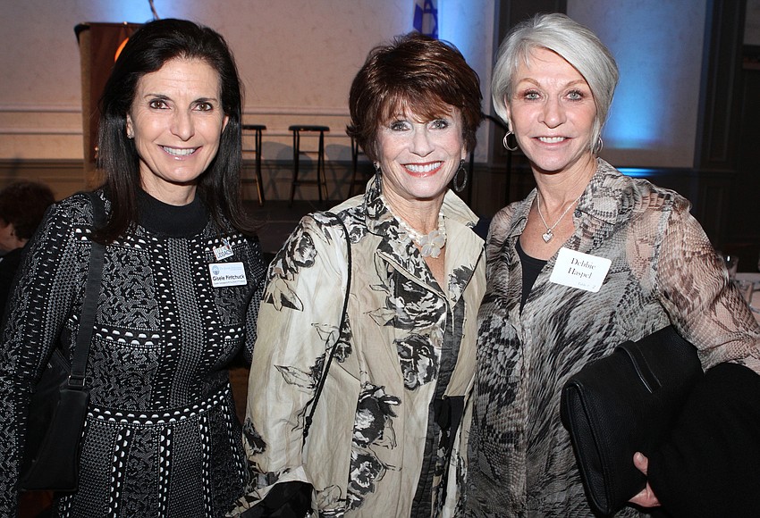 Your Observer | Photo - Gisele Pintchuck, Meredith Ernst and Debbie Haspel