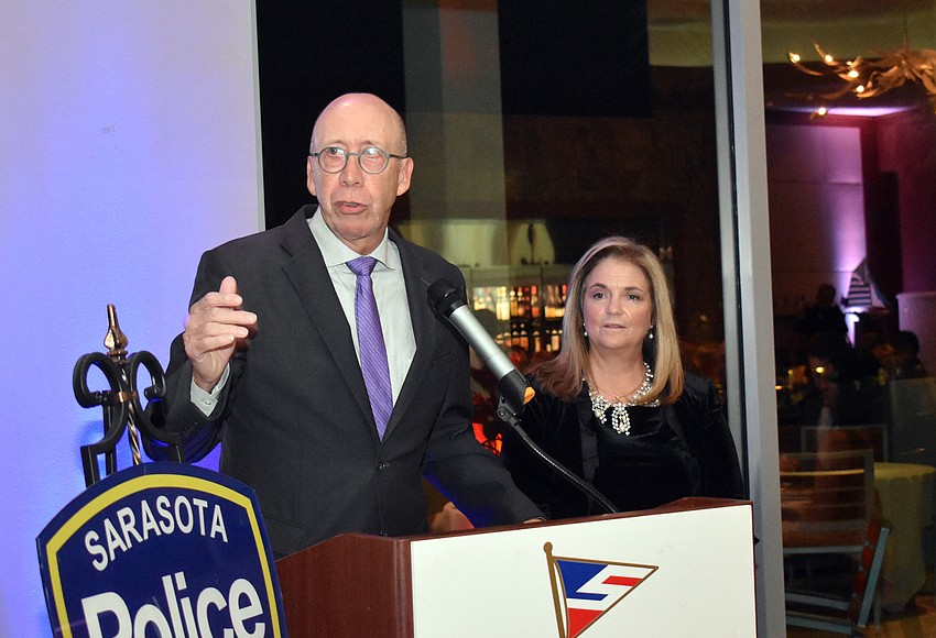 Your Observer | Photo - City Manager Tom Barwin and Sarasota Police ...