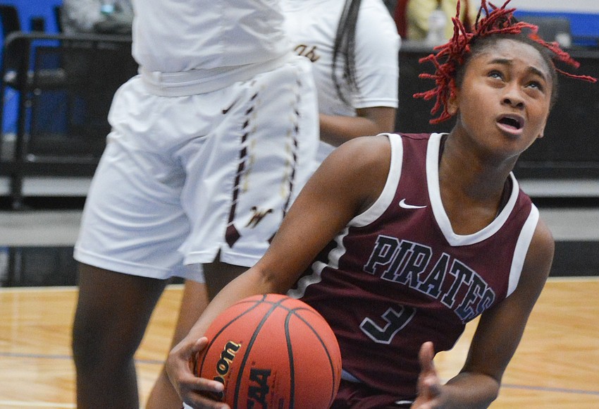 Your Observer | Photo - O'Mariah Gordon proves she is not afraid of ...