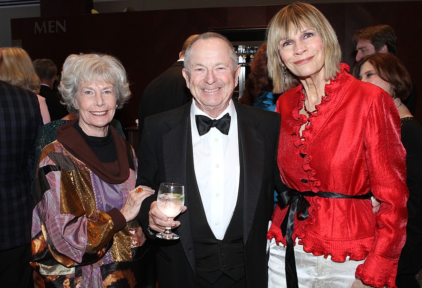 Your Observer | Photo - Linda and Robert Rosenbluth with Suzanne Atwell