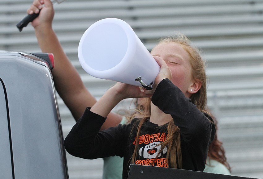 Your Observer | Photo - Ava Elliott cheered on Gabriel Elliott.