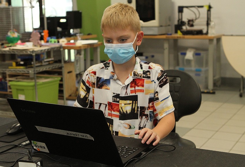 Your Observer | Photo - Hunter Newman scrolled for designs.