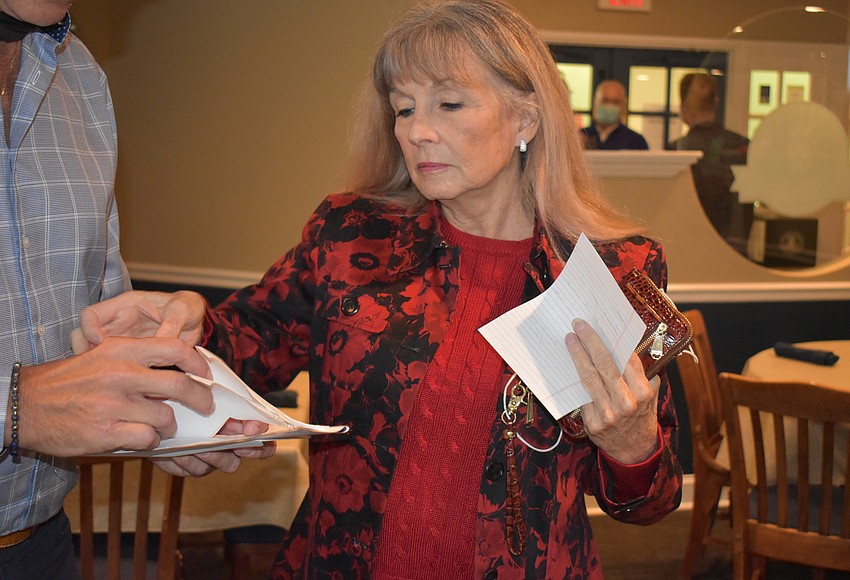 Your Observer | Photo - Lynn Larson signed up for Salvation Army bell ...