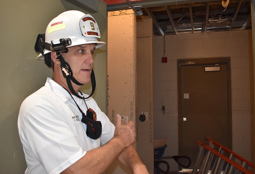 Your Observer | Photo - Fire Chief Paul Dezzi demonstrates how the new ...