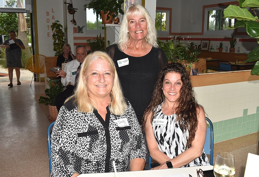 Your Observer | Photo - Becky Lietzau, Terri Kinder and Amber Tipton