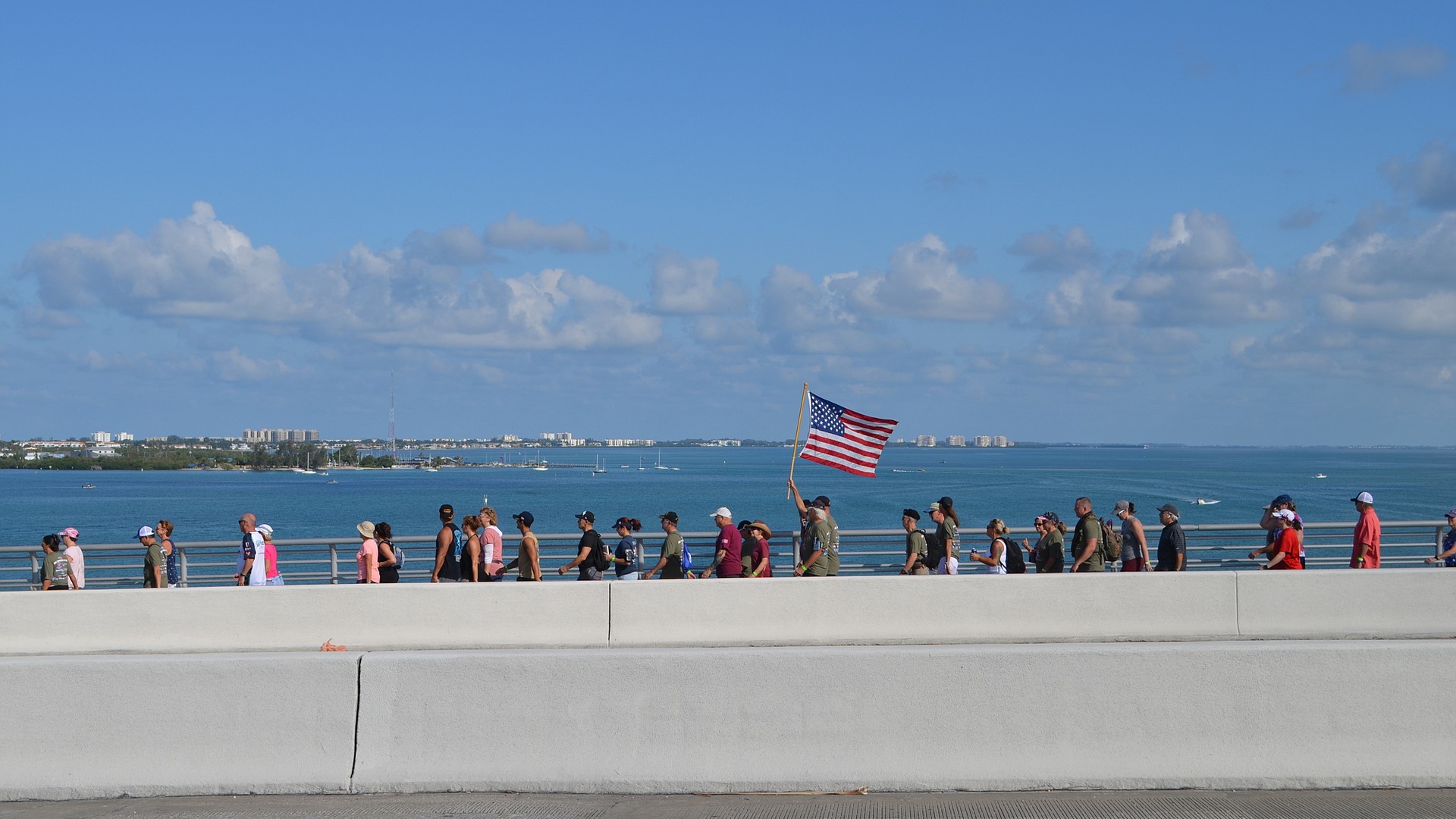 Hundreds hike in Sarasota in honor of Memorial Day | Your Observer