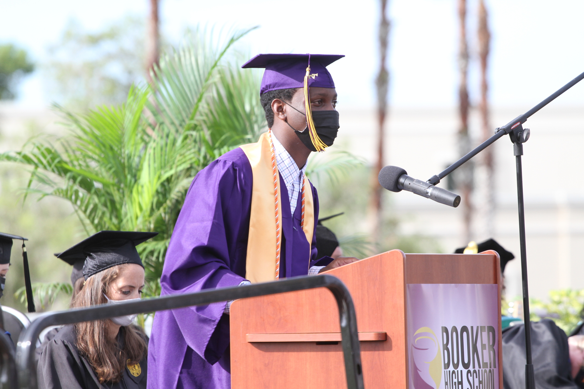 Booker High School students celebrate 2021 graduation at Ed Smith ...