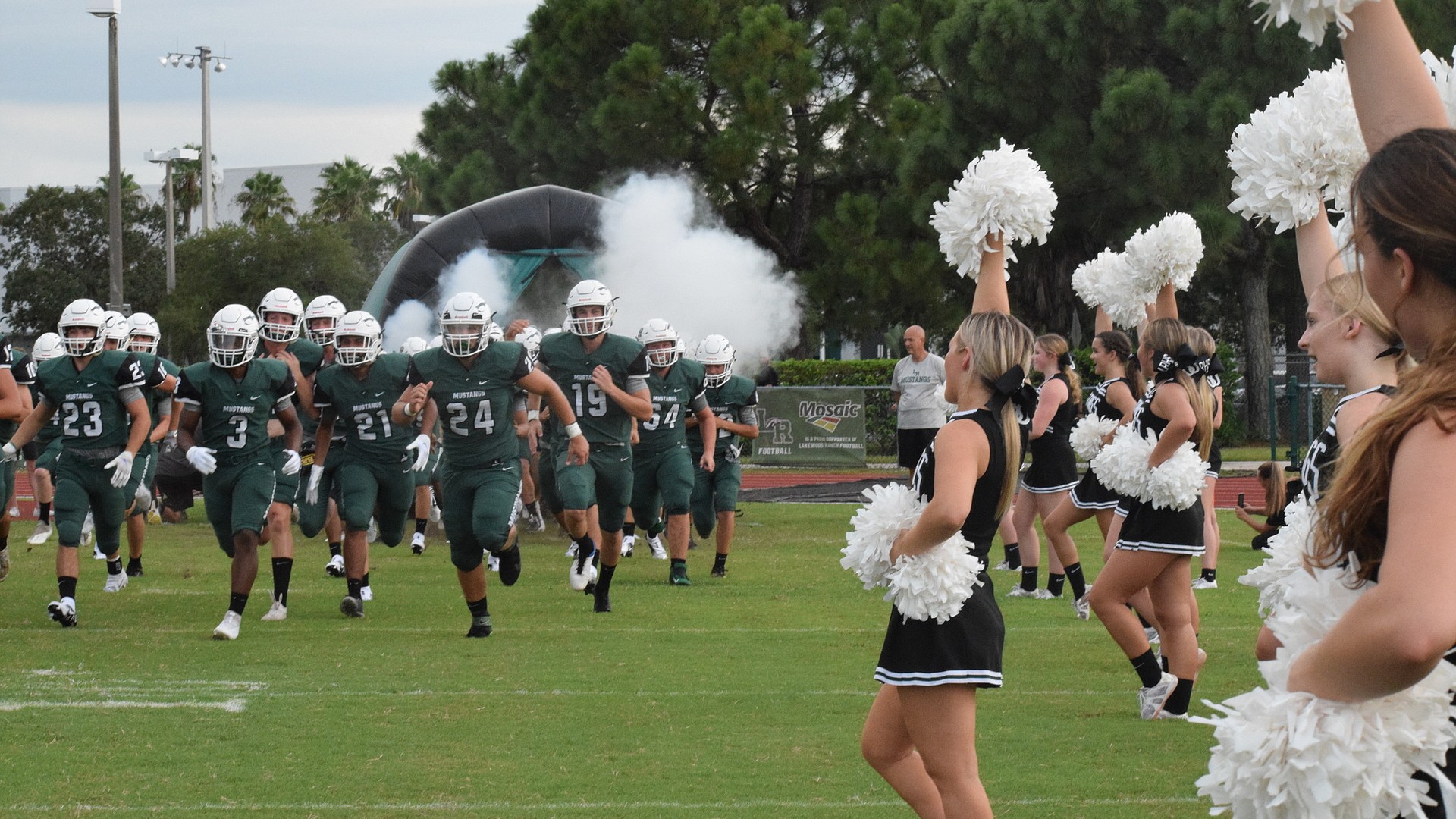 Lakewood Ranch High School cheerleaders ready to raise spirits | Your ...