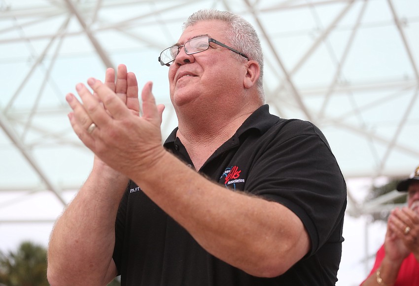 Your Observer | Photo - Elks Lodge past president Danny Tabor claps in ...