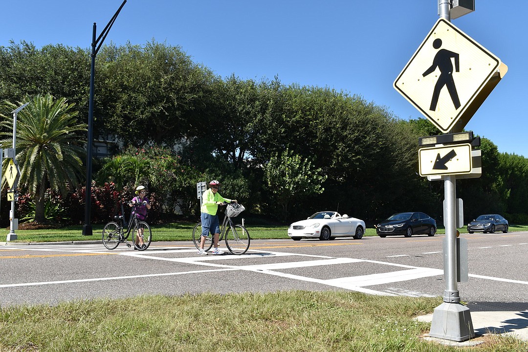 FDOT plans pilot program for Gulf of Mexico Drive crosswalk ...