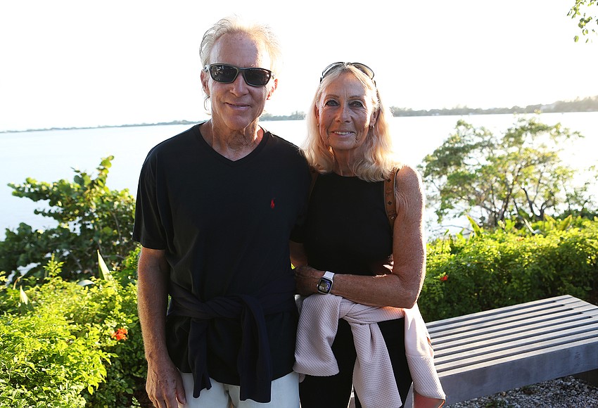 Your Observer | Photo - Bruce and Gabriele Charity