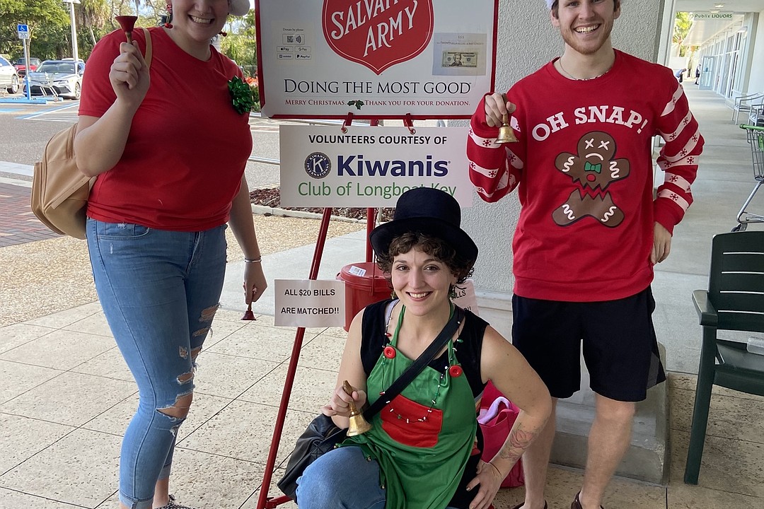 Longboat Key bell ringers get into the spirit | Your Observer