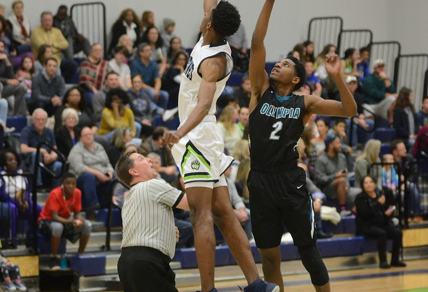 PHOTOS: Windermere boys basketball hosts Olympia | Observer Preps