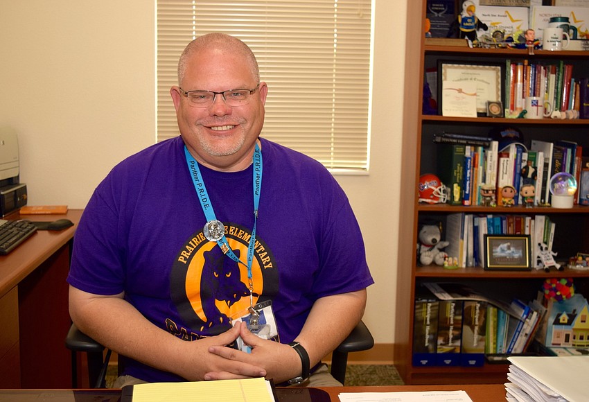 Prairie Lake principal shaves head as students' reward for reading ...
