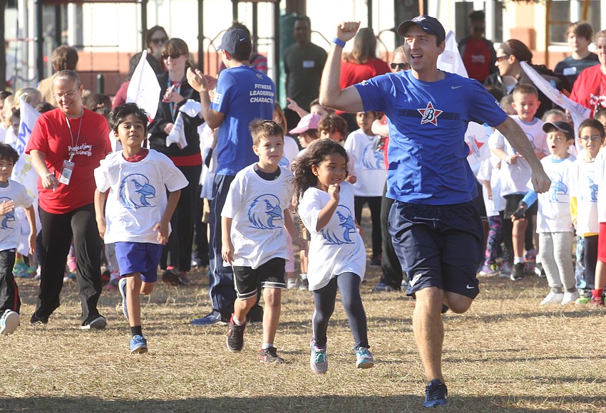 GALLERY: Sunset Park Elementary School 2016 Fun Run