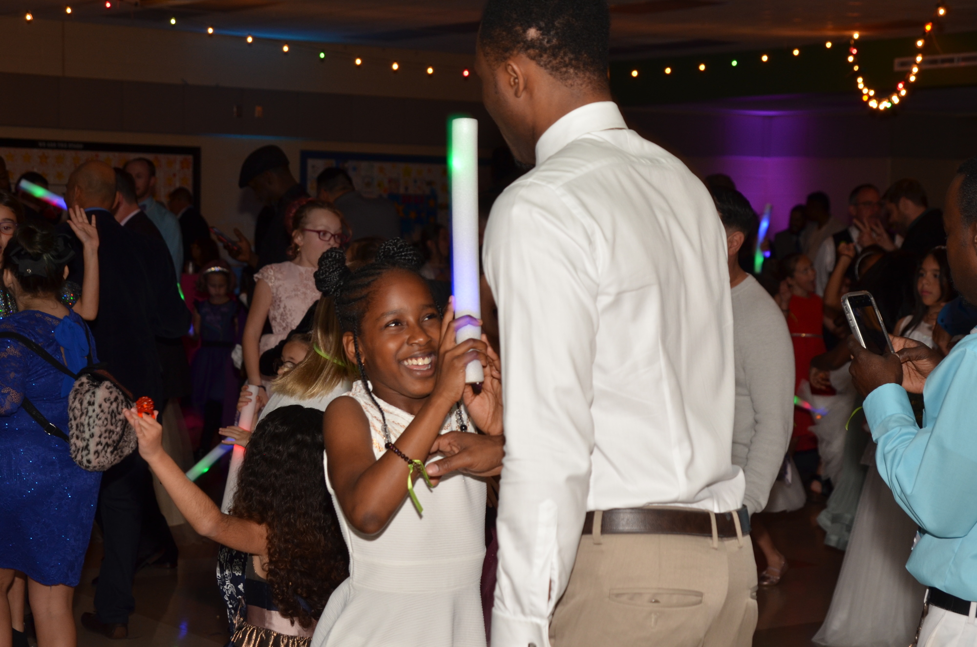 PHOTOS: Westbrooke Elementary hosts daddy-daughter dance | West Orange ...