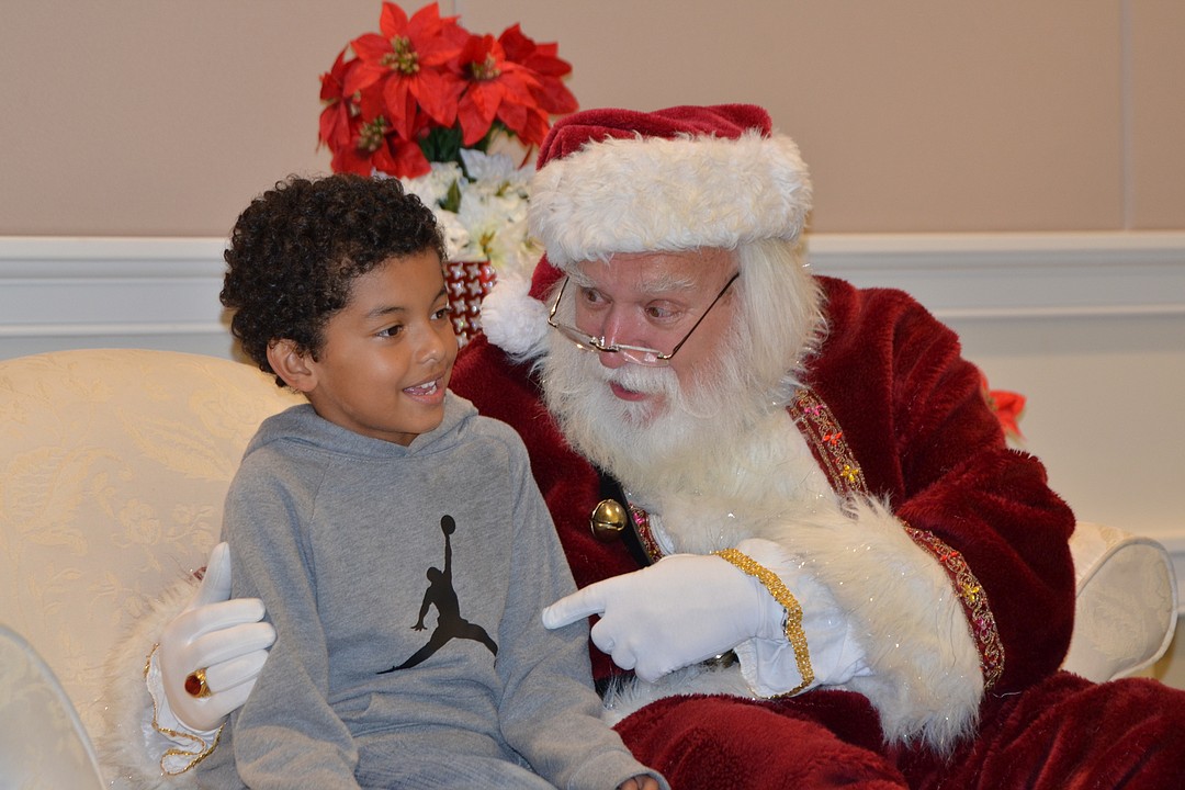 PHOTOS: An evening with Santa in Ocoee | West Orange Times & Observer