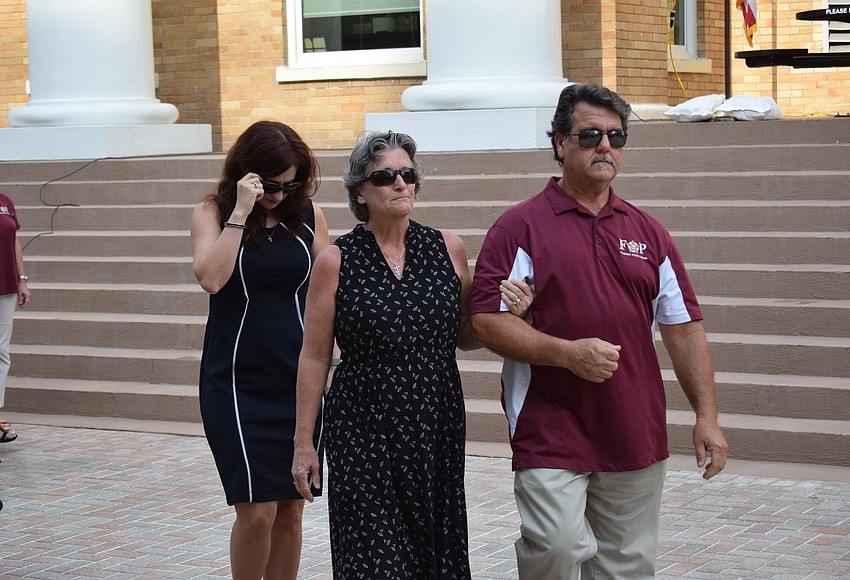 Manatee law enforcement honors those who died in the line of duty ...