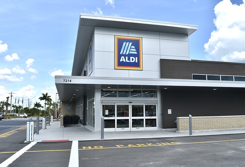 Aldi makes its debut in Lakewood Ranch | Your Observer