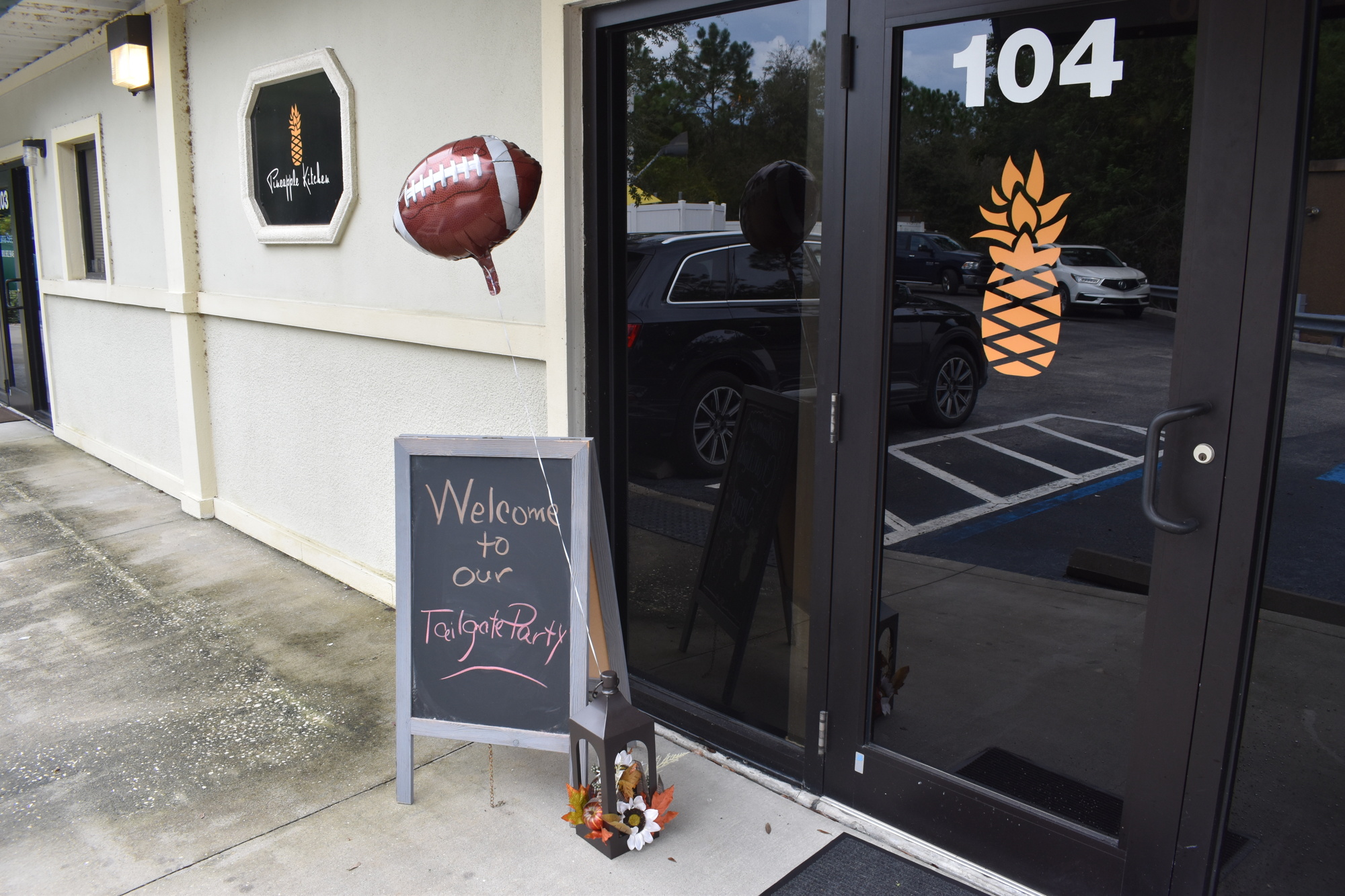 Pineapple Kitchen of Bradenton hosts sweet charity event | Your Observer