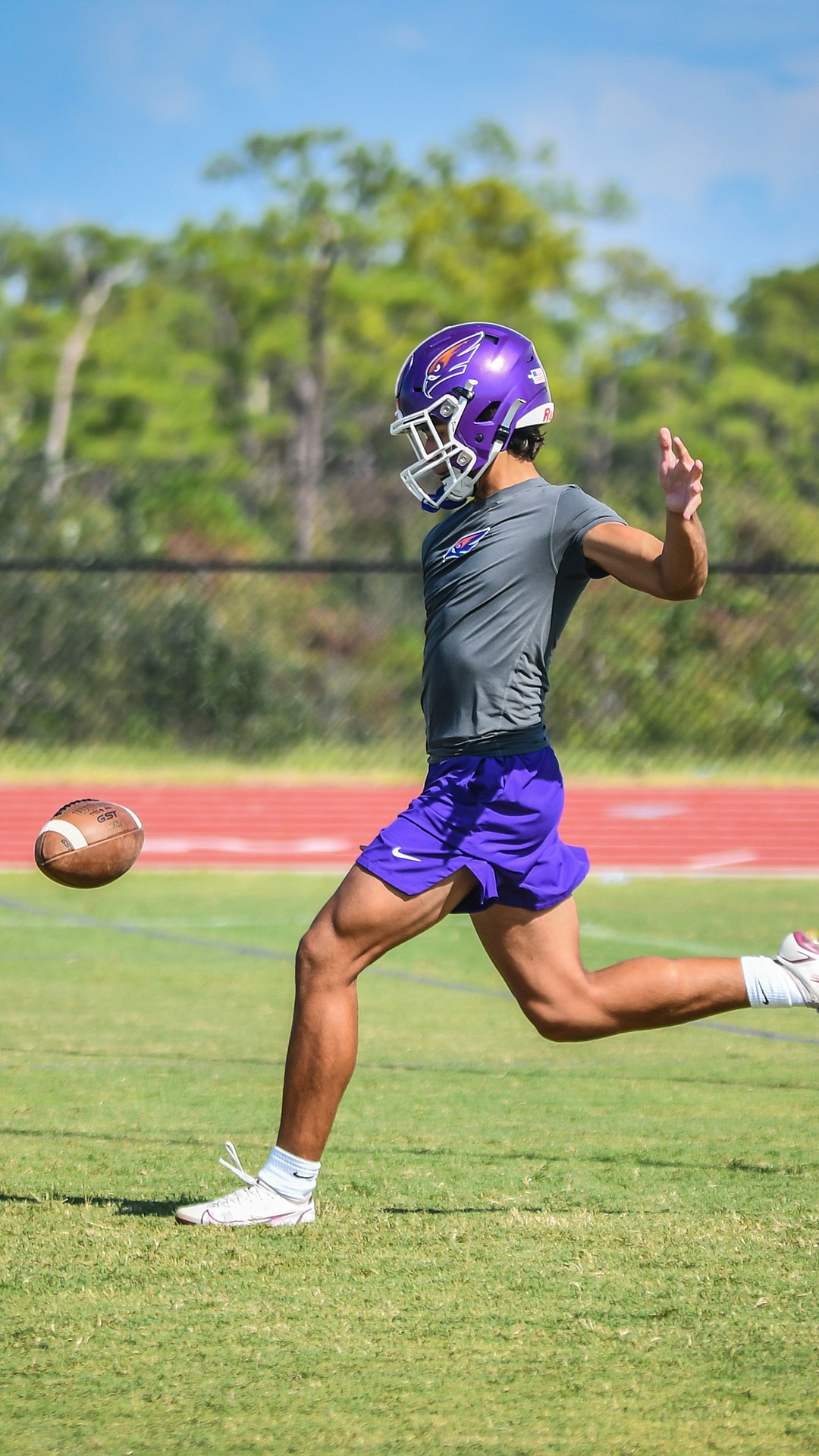 THE EQUALIZER: Horizon High School kicker equalizes field position for ...