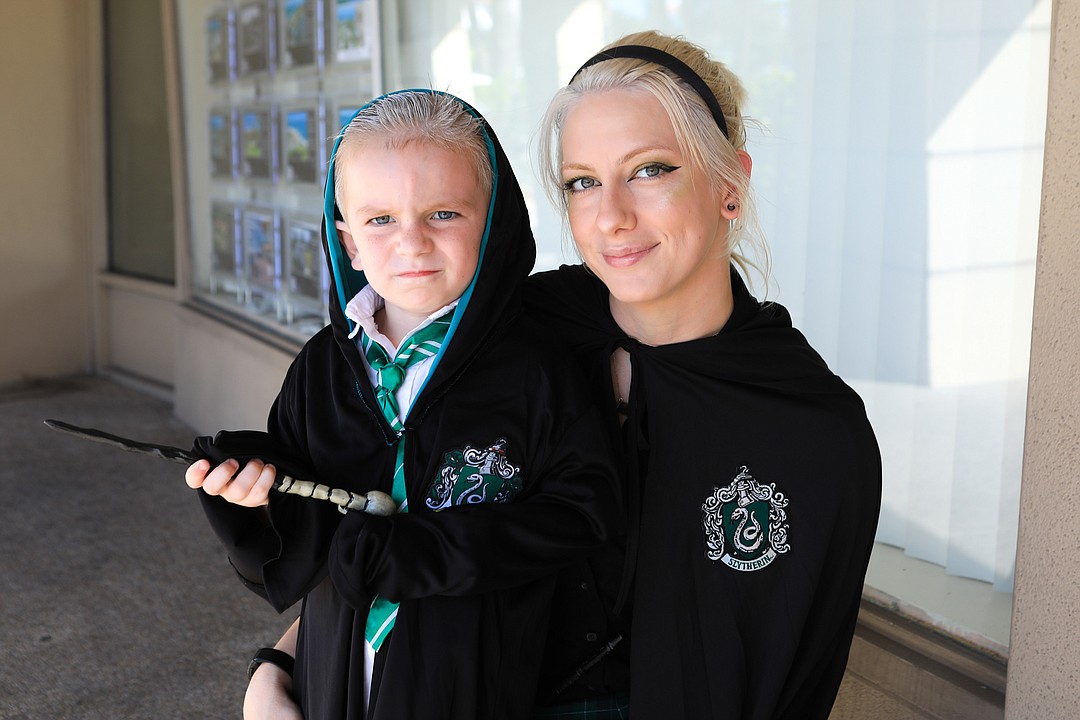 Siesta Key plays host to Halloween trick or treaters | Your Observer