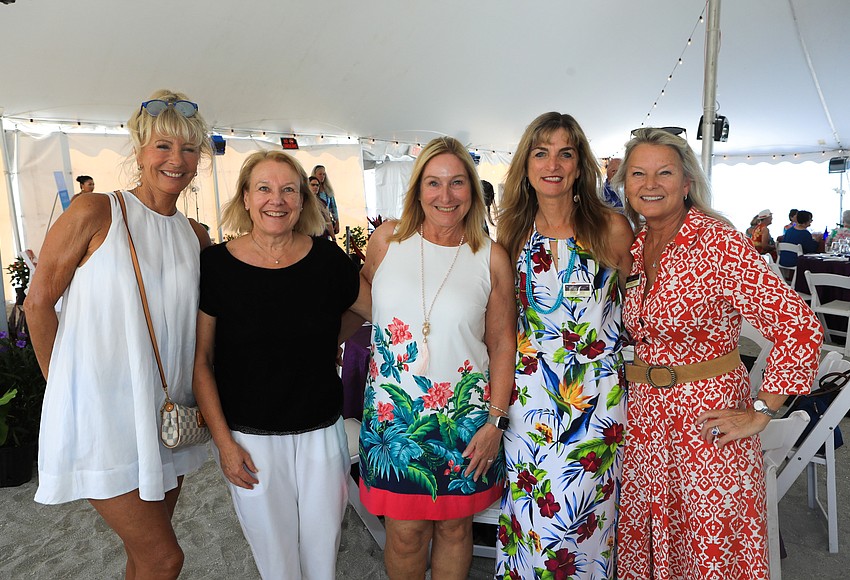 Your Observer | Photo