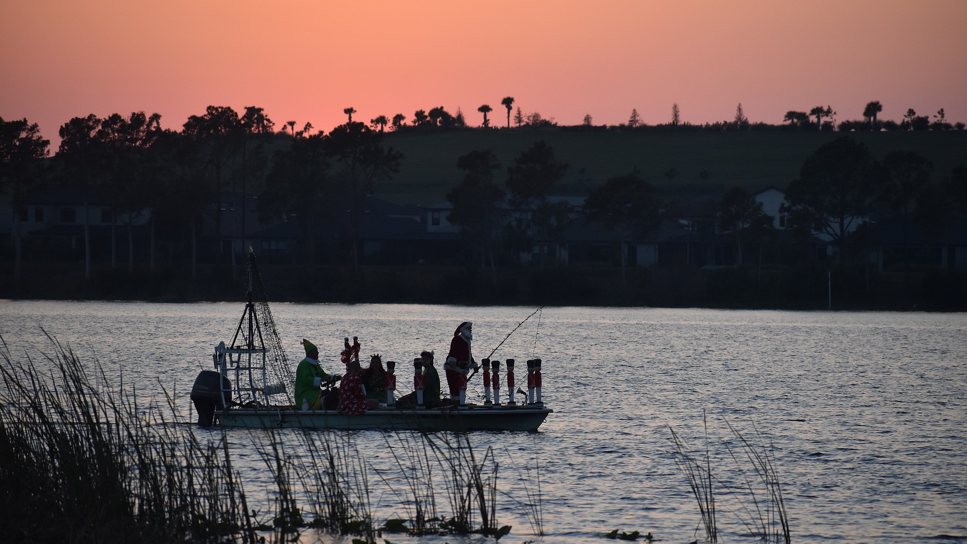 Jiggs Landing parade brightens community in Bradenton | Your Observer