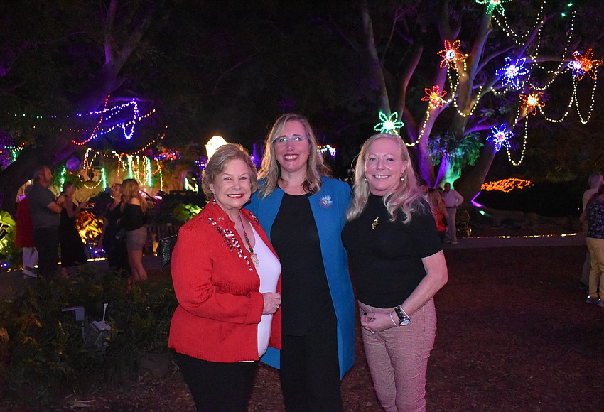 Your Observer | Photo - Linda Carson, Jennifer Rominiecki and Marianne ...