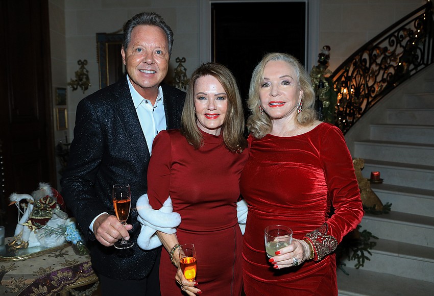 Your Observer | Photo - Geir Fjugstad, Rita Greenbaum and Margaret Wise