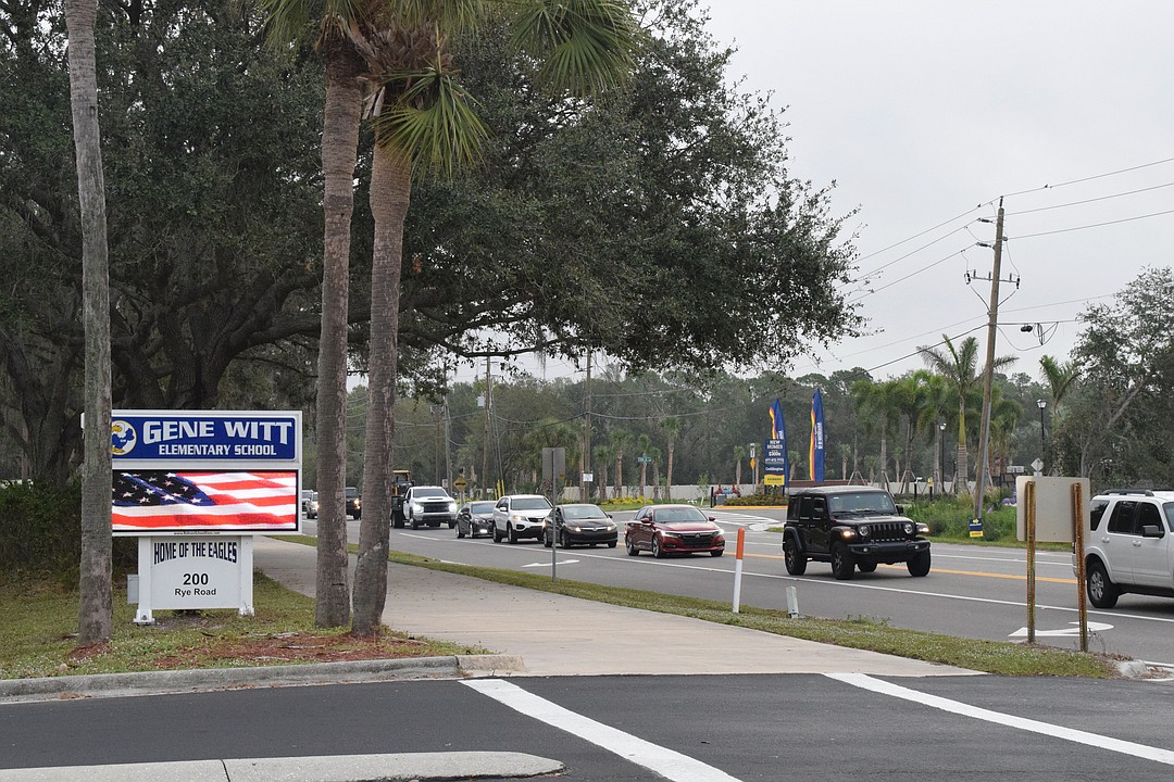 Gene Witt Elementary parents push for a signal light | Your Observer