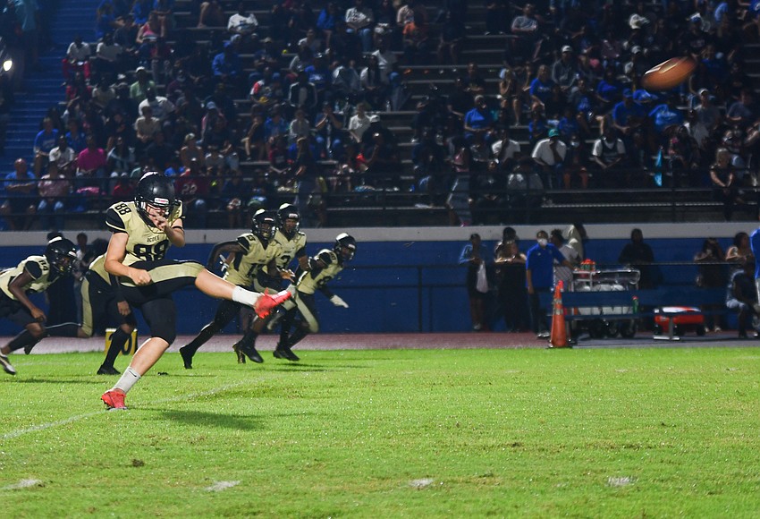 Ocoee Knights football team, regional champions and one of the Final ...