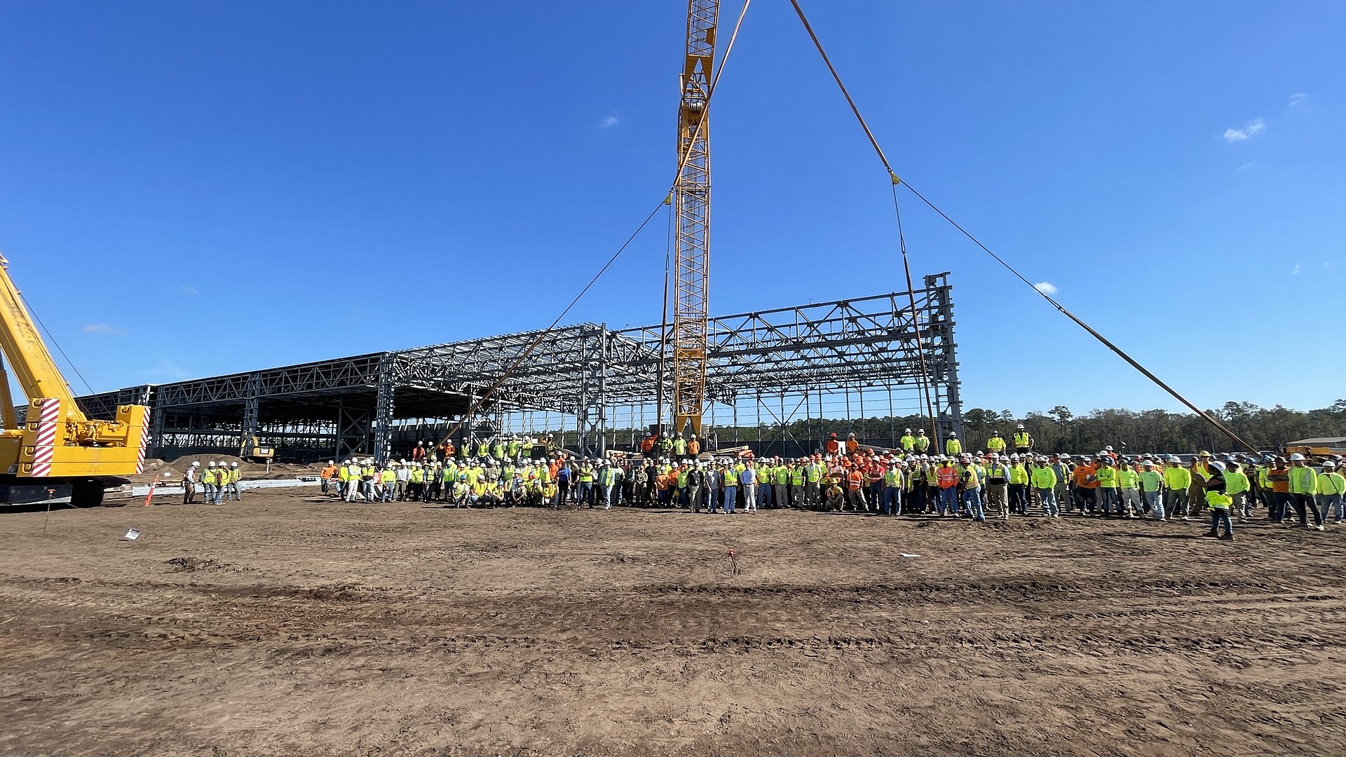Boeing ‘tops off’ $183.6 million Boeing hangar at Cecil Airport | Jax ...