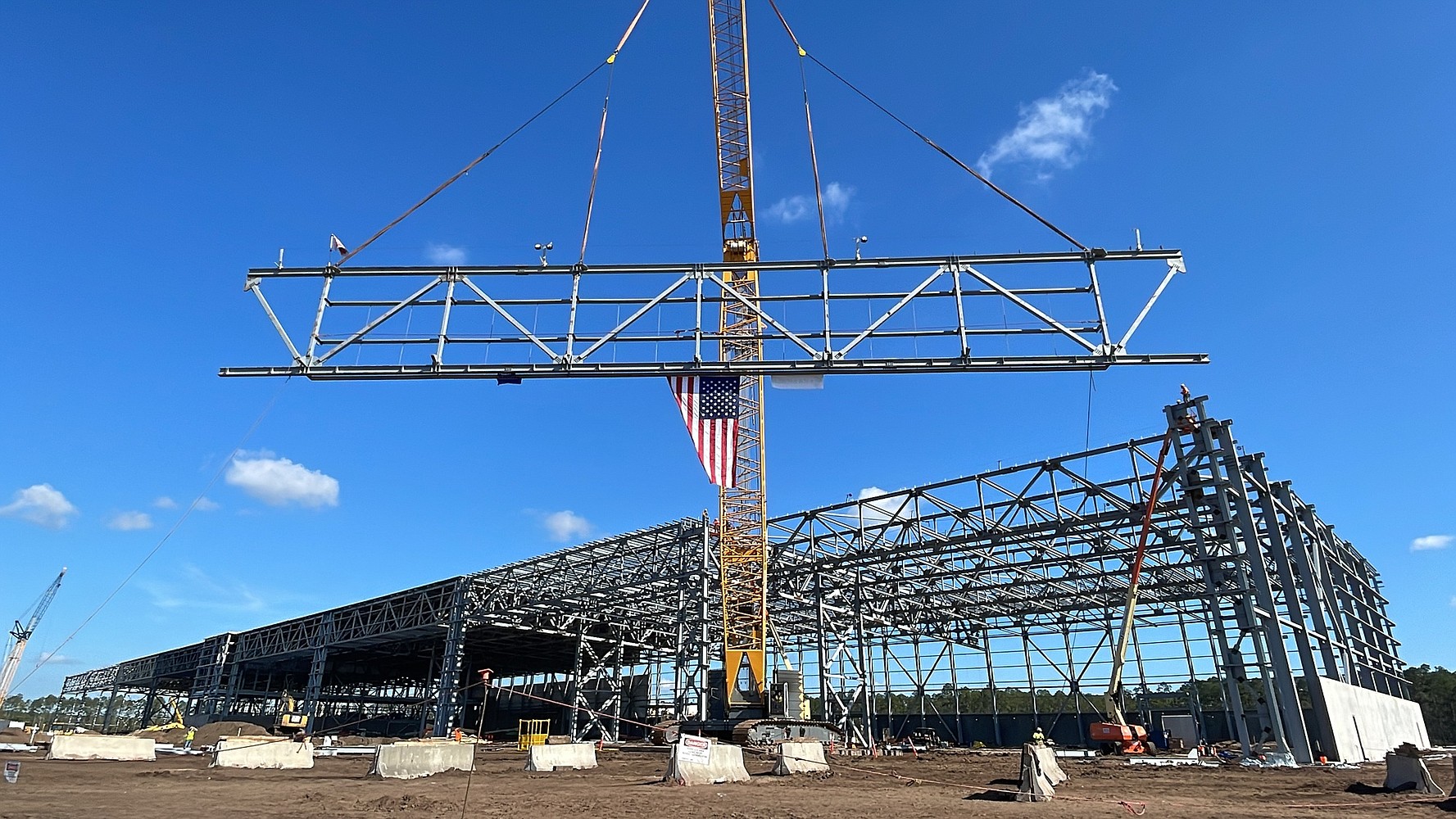 Boeing ‘tops off’ $183.6 million Boeing hangar at Cecil Airport | Jax ...