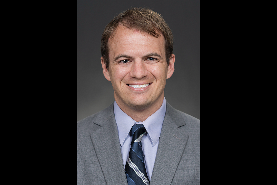 Local orthognathic surgeon is now a Fellow of the American College of ...