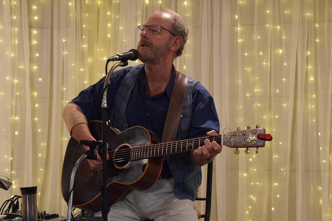 Your Observer | Photo - Brendan Nolan entertains 142 attendees during ...