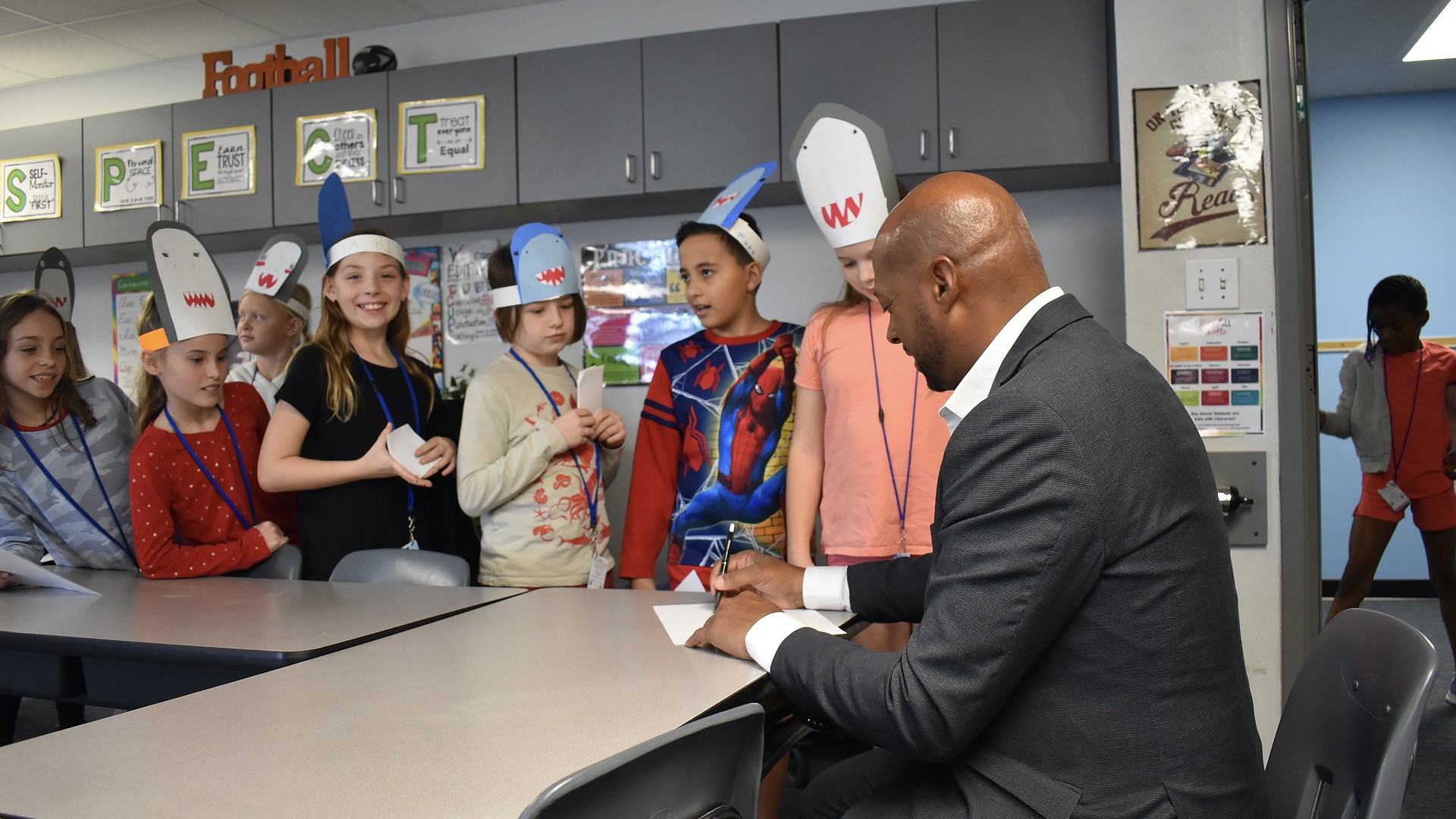 Bay Haven school shares story time with the mayor | Your Observer